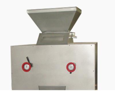 Cina GHO 900-1000 kg/h Macinatrice a malto a doppio rullo in acciaio inossidabile per birreria in vendita