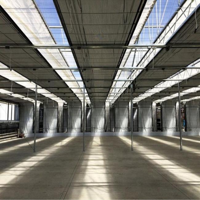 Commercial Automated Blackout Greenhouse / Light Deprivation Greenhouse 2