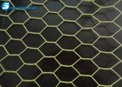 China 1/2" 3/8" 5/8" 3/4" 1" galvanized / PVC coated hexagonal chicken wire mesh for poultry cage or fence for sale