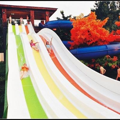 Китай Водные горки композиционного пластика общих водных горок аквапарк изготовленных на заказ высокоскоростные взрослые продается