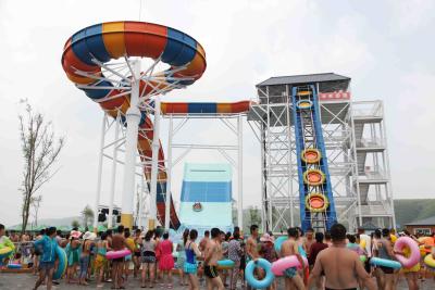 China Giant Aqua Park Equipment Exciting Swwiming Pool Waterslides For Water Park for sale