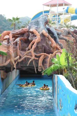 China Customized Large Water Park Lazy River Water Park Amusement / Fiberglass Slides for sale