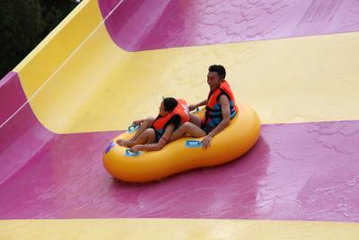 Cina L'acqua su ordinazione all'aperto del boomerang del parco di divertimenti degli acquascivoli fa scorrere per 2 persone in vendita