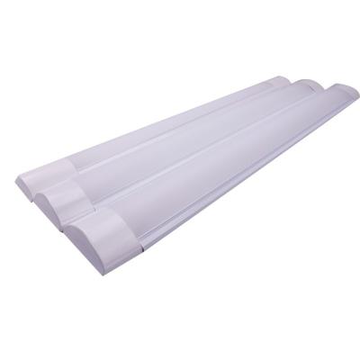 Cina Alluminio del ferro della luce 1200mm 90lm/W 18W della metropolitana di 2FT 4FT LED Batten in vendita