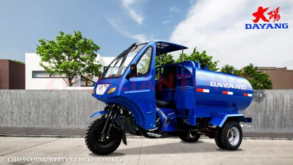 Quality 250cc Motorized Special Cabin Roof Delivery Water Tank 1000L Tricycles with for sale
