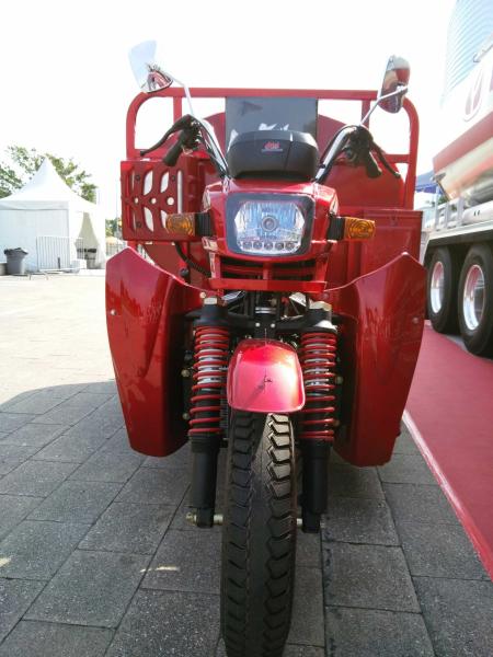 Quality Practical Tricycle for Sudan Market 2016 Design 150cc 200cc Water Tank Cargo for sale