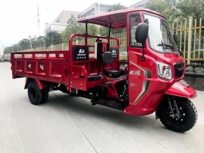 China 300cc Semi-cabine vracht driewieler met gesloten carrosserie type en hydraulisch hefsysteem Te koop