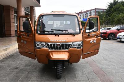 Cina Farm Load Car 250cc Cabina chiusa Triciclo a ruote grandi motorizzato con motore potente in vendita