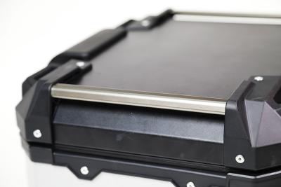 China Snel loslaten vergrendelingssysteem DAYANG 45L Aluminium legering Motorfiets Top Box Achterste Top Casing Te koop