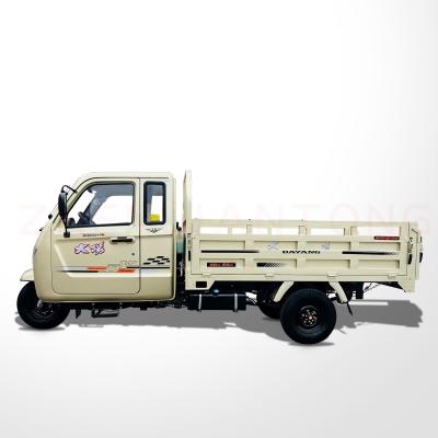 China 1 triciclos motorizados de passageiros com motor de 4 tempos de cilindro único a preços competitivos à venda