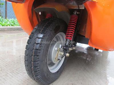 China Triciclo de carga motorizado de tres ruedas con cilindrada de 250cc y motor de rickshaw automático en venta