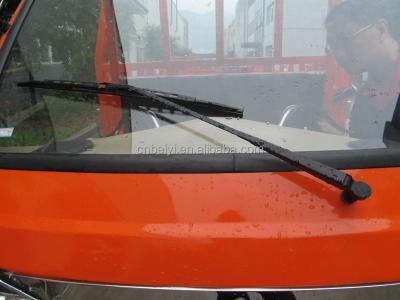 China Triciclo de carga motorizado de tres ruedas con cilindrada de 250cc y motor de rickshaw automático en venta
