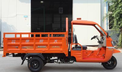China 250cc benzine benzine gesloten cabine 3 wielen driewieler voor het vervoer van zware lading Te koop