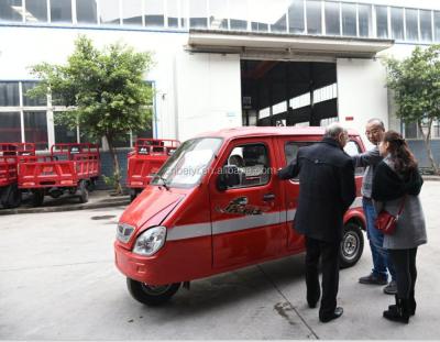 China Warm driewieler passagiers driewieler tuk tuk met 380 kg laadvermogen en brandstoftank 13L Te koop