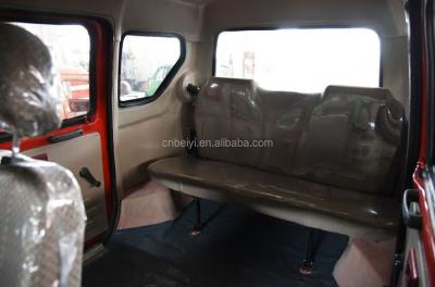 China Warm driewieler passagiers driewieler tuk tuk met 380 kg laadvermogen en brandstoftank 13L Te koop