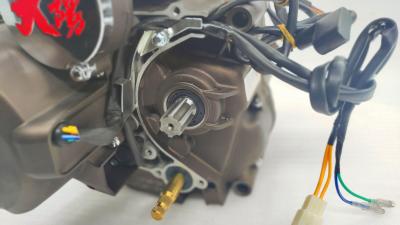 Cina Motore monocilindrico a quattro tempi DAYANG LIFAN Motore da moto 150 ml CDI Accensione in vendita