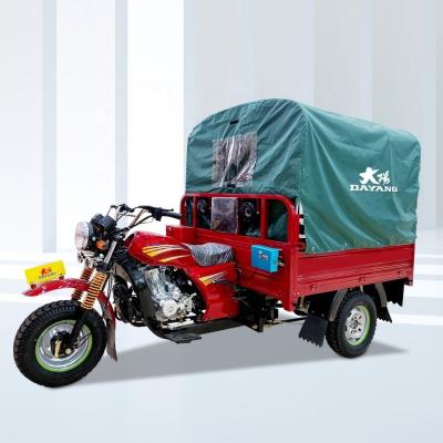 中国 屋根付き乗用用用三輪車 4 ストークエンジン型 単機車型 カーブ重量 ≥500kg 販売のため
