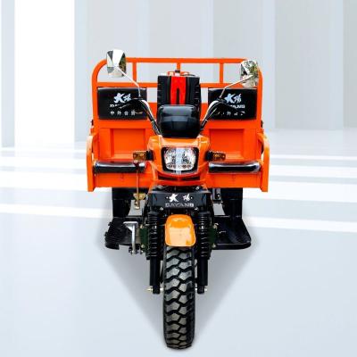 Cina 200cc Zongshen Lifan Loncin Motor Gas Tricycle con sistema di freno a tamburo anteriore e posteriore in vendita