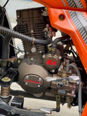 Cina 200cc Zongshen Lifan Loncin Motor Gas Tricycle con sistema di freno a tamburo anteriore e posteriore in vendita