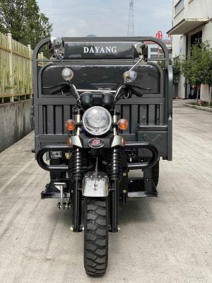Cina Scooter a tre ruote a benzina Tuk Tuk Rickshaw Triciclo con ammortizzatore frontale 50 tipi in vendita