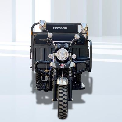 Cina Dayang Heavy Load Motorized 200cc Moto per il Sudan Triciclo Tuk Tuk Cargo personalizzato in vendita