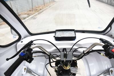 Cina Carico pesante carico posteriore triciclo motore motore 200cc agricoltura tricicli motorizzati cisterne d'acqua in vendita