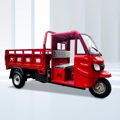 China Triciclo com motor resfriado a água com duas luzes e grande capacidade de carga à venda