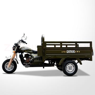 Cina Motore 150cc Camion classico e leggero da carico Triciclo merci con freno posteriore idraulico in vendita