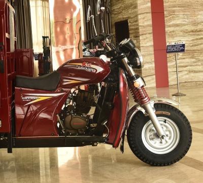 Cina Motocicletta a motore a tre ruote da 200 cc con ZONGSHEN/LIFAN/LONCIN/YINXIANG di potenza elevata in vendita