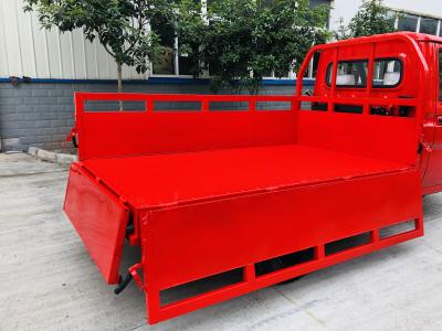 Cina Triciclo a cabina chiusa in acciaio con carico motorizzato e motore a carico pesante 200cc/250cc/300cc in vendita