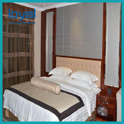 China Springhill Suites Hotel Customized Simple Upholstery Fabric with Solid Wood Hotel Furniture Queen Bed headboard for sale