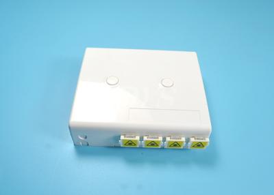 中国 FTTH - 019 4 SCシャッター アダプターが付いている港FTTHの繊維光学の端子箱 販売のため