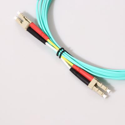 China cabo de remendo multimodo da fibra ótica de 2m com o conector do LC LC à venda