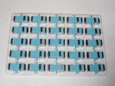 Cina Adattatore a fibra ottica dello Sc OM3 di colore semplice dell'acqua con la manica di biossido di zirconio in vendita