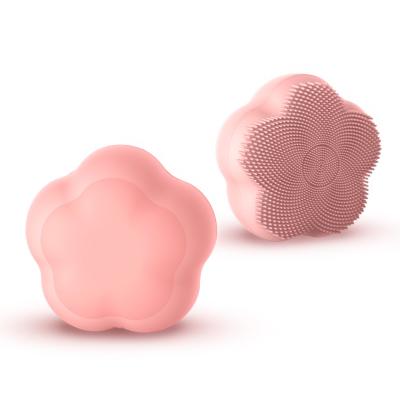 Cina Pulitrice facciale elettrica 180mAh del silicone impermeabile del fiore IPX6 in vendita