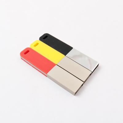 Cina Silver Shiny USB Pen Drive 2.0 64GB 128GB 20MB/S Logo e scatola personalizzati in vendita