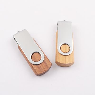 Cina La torsione ha modellato il LOGO di goffratura dell'unità USB del metallo di colore di bambù di legno della cassa in vendita