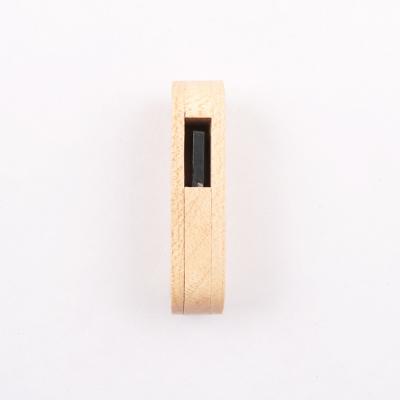 Cina Chiavetta USB in legno di acero a forma di torsione Lettura rapida 64 GB 128 GB 256 GB 1 TB in vendita