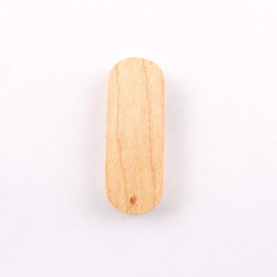Cina Chiavetta USB in legno di acero a forma di torsione Lettura rapida 64 GB 128 GB 256 GB 1 TB in vendita