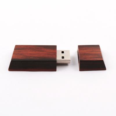 Cina Chiavetta USB in legno a forma di taglio personalizzata Velocità veloce 64 GB 128 GB 256 GB in vendita