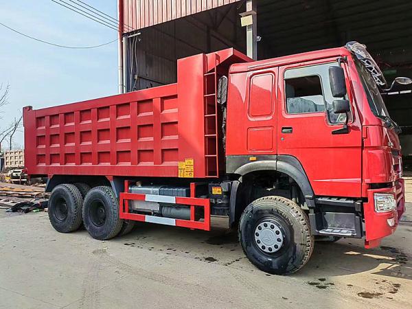 Quality Sinotruk HOWO Dump Truck 6X4 in stock 380Hp 25 CBM Tipper Truck 40 Tons with for sale