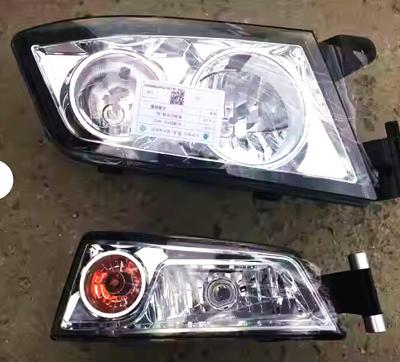 Cina Sinotruk Howo Shacman C7H Ricambi autocarro 812W25101-6002 Luminaria frontale destra Far per la sostituzione in vendita