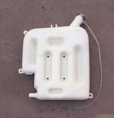 China DZ9114530260 Water Expansion Tank For Shacman Truck Parts Weichai Engine Parts for sale