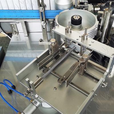 China Vertical Wet Glue Automatic Labeling Machine For Boxes Can for sale