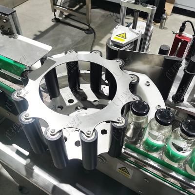 China Automatic Round Bottle Labeling Equipment Bottled Juice Labeling Machine for sale