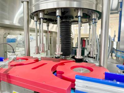 China Máquina etiquetadora automática para latas 220V/380V con pantalla táctil en venta