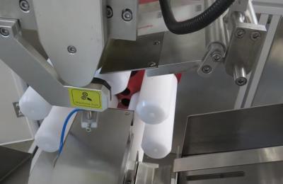 China Cosmetic Face Cream Toothpaste Aluminum Round Tube Labeller Machine Plastic Soft Tube Labeling Machine for sale