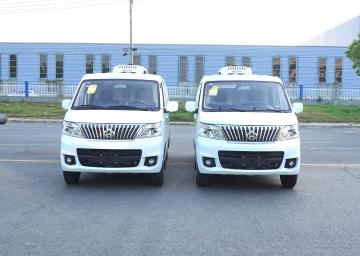 Van refrigeration system top-mounted installation view