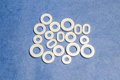 中国 Insulation Resistant Metallized Alumina Ceramics With Thermal Expansion Coefficient 7.5-8.5x10-6/K 販売のため