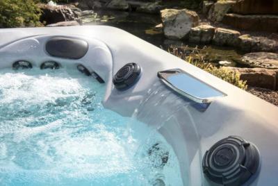 Cina Cuscino per vasca a forma di V in EVA impermeabile per spa, per il relax, accessorio da bagno adatto per esterni per tutte le spa e vasche idromassaggio in vendita
